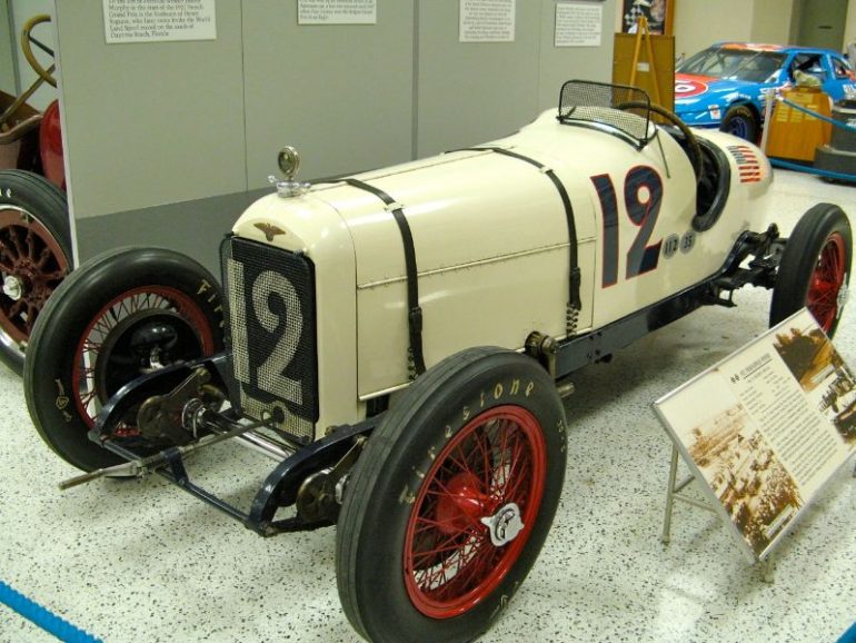 Indianapolis Motor Speedway Hall of Fame Museum - Profile and Photos