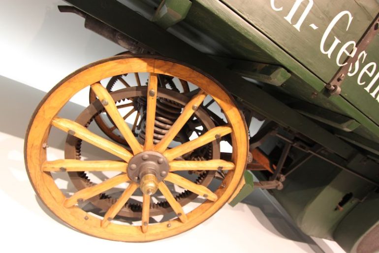 Mercedes-Benz Museum - Profile and Photos