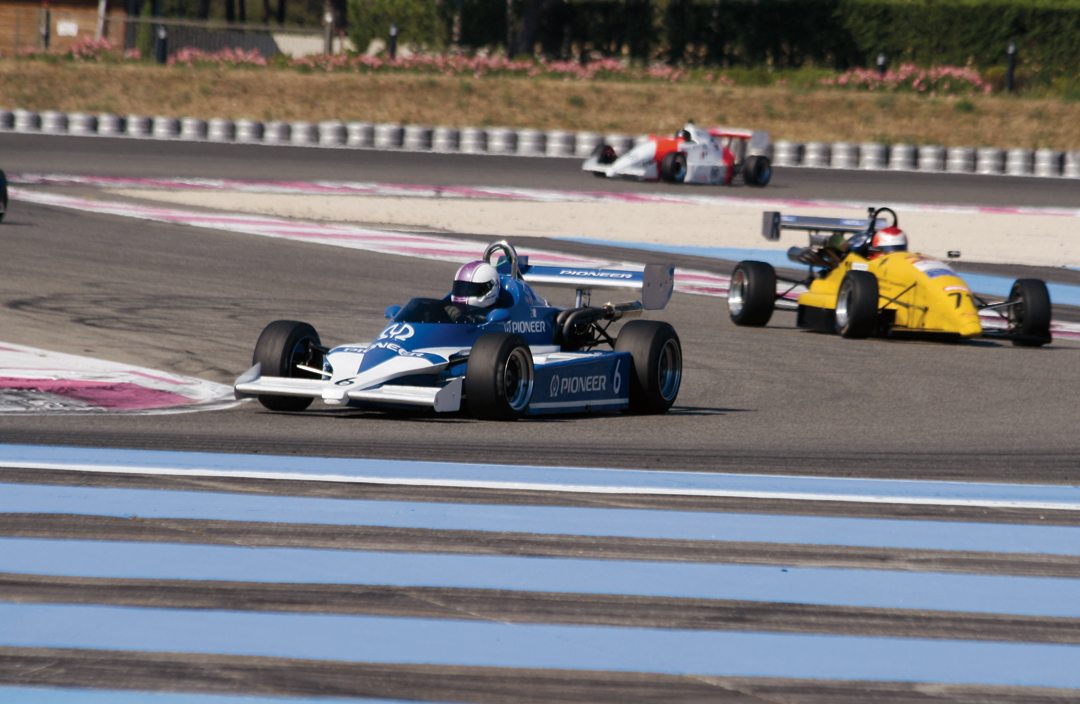 Mini Cooper Racing History and Photo Gallery