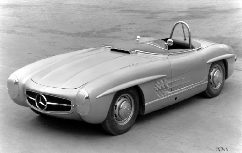 When the Mercedes-Benz 300 SL Dominated SCCA Racing in the 1950s