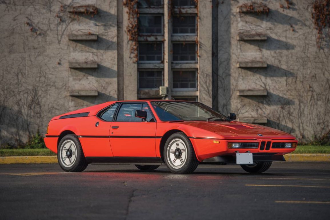 BMW M1 - The Thrilling Breakthrough Mid-engined Supercar [Review]