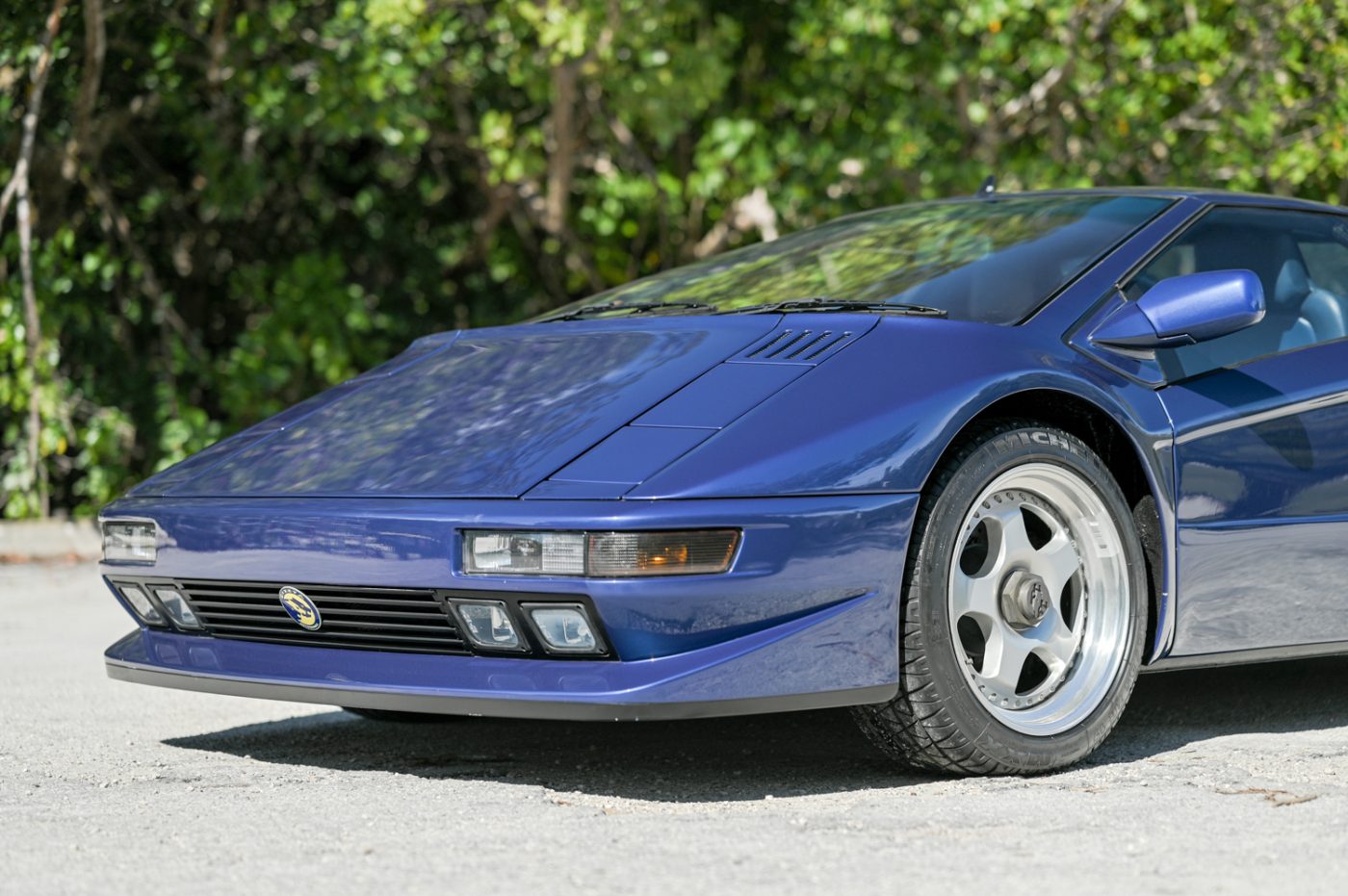 Cizeta Moroder V16T – Italian Musicianship and V16 Thunder