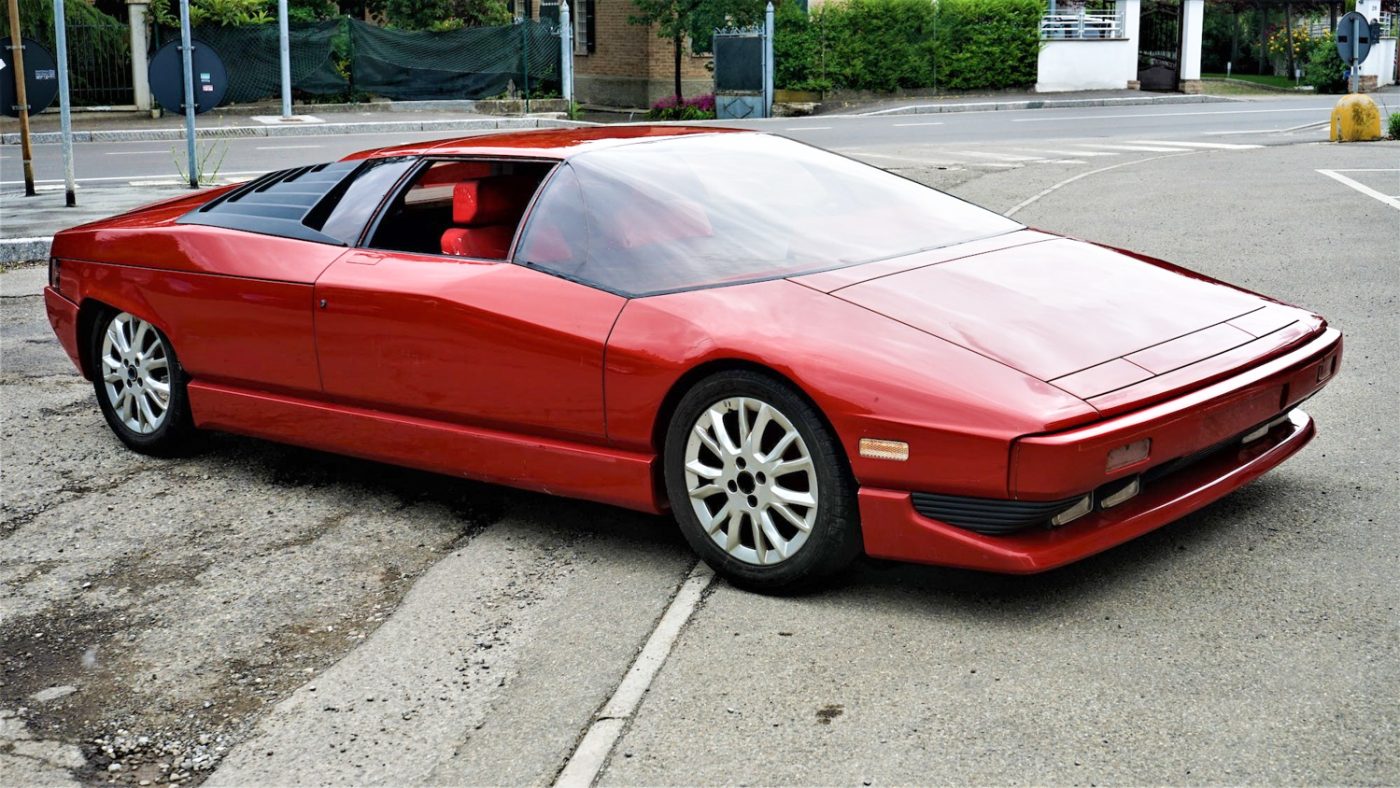 Cizeta Moroder V16T – Italian Musicianship and V16 Thunder