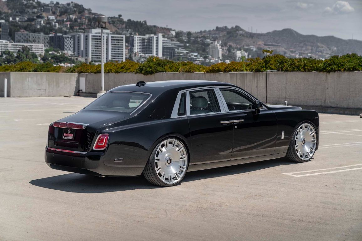 Collecting Cars Offers 2012 Lexus LFA and 2020 Rolls-Royce Phantom