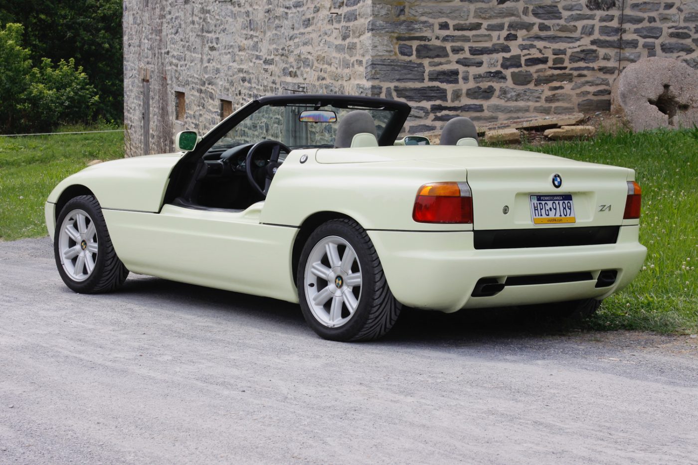 Driving the Plastic Fantastic— BMW Z1