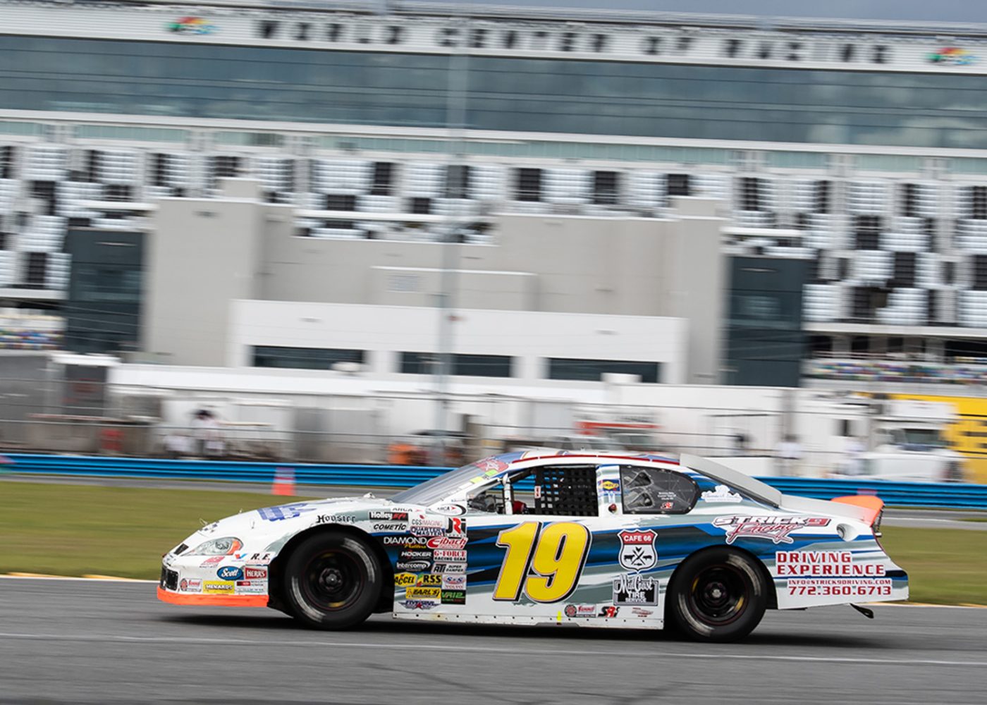 Classic 24 Daytona Subscriber Photo Gallery