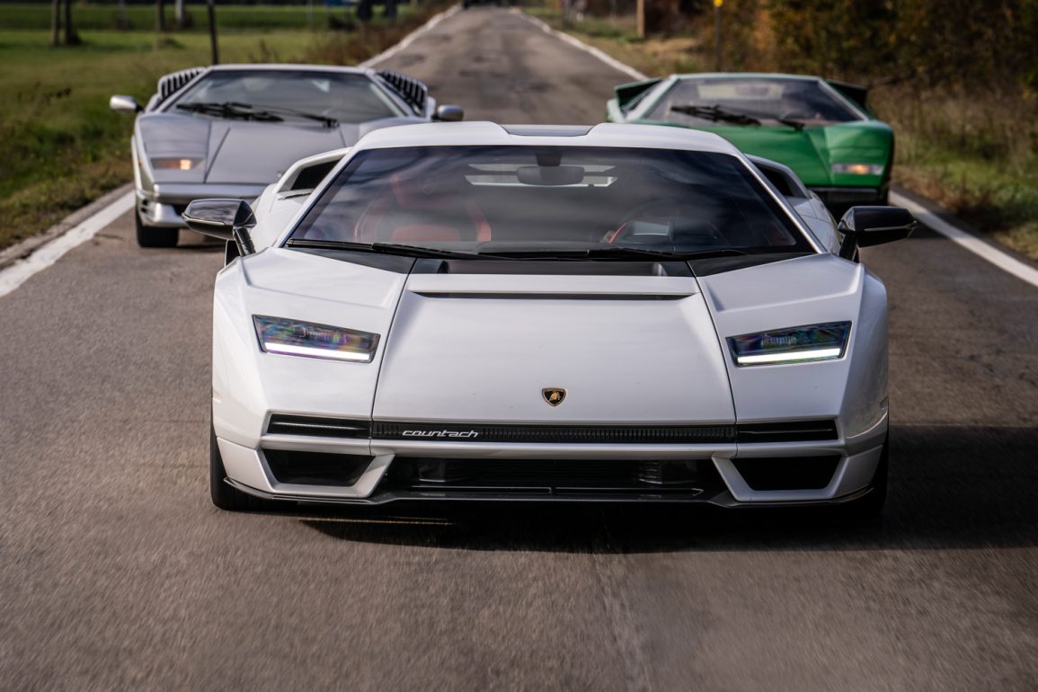 Countach LPI 800-4 Takes to the Road