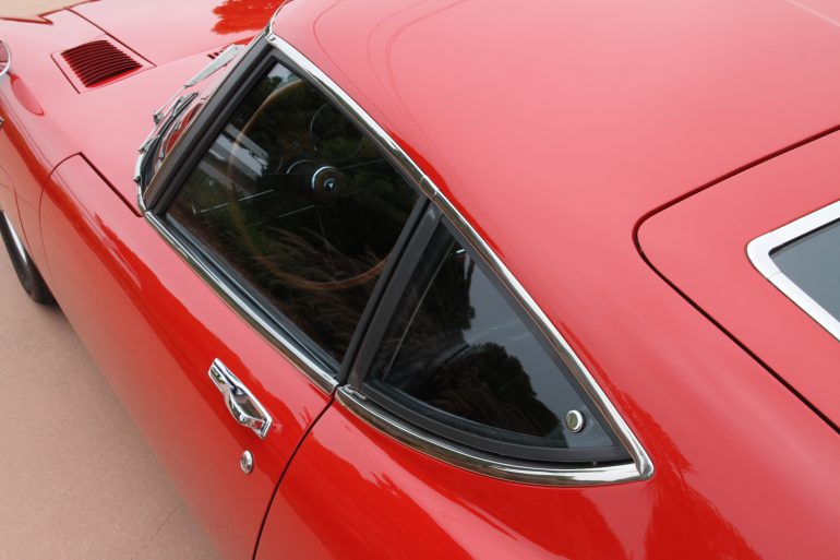 The 2000GT - The Ultimate Toyota