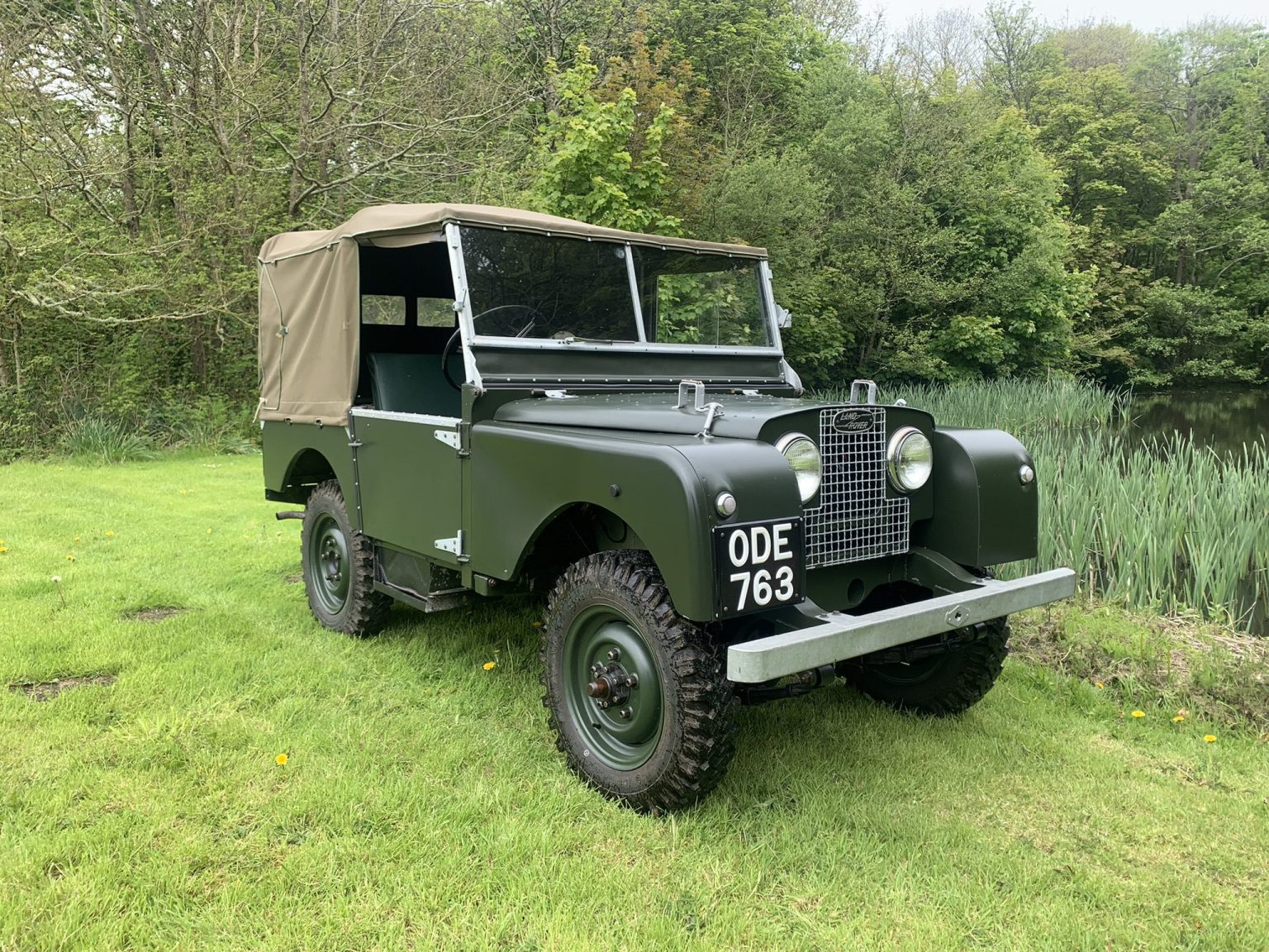 Car & Classic Celebrates 70 Years of Her Majesty’s Reign With 70 Iconic ...