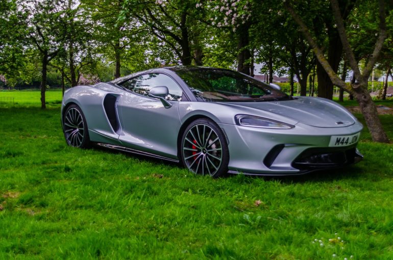 Car & Classic Celebrates 70 Years of Her Majesty’s Reign With 70 Iconic ...