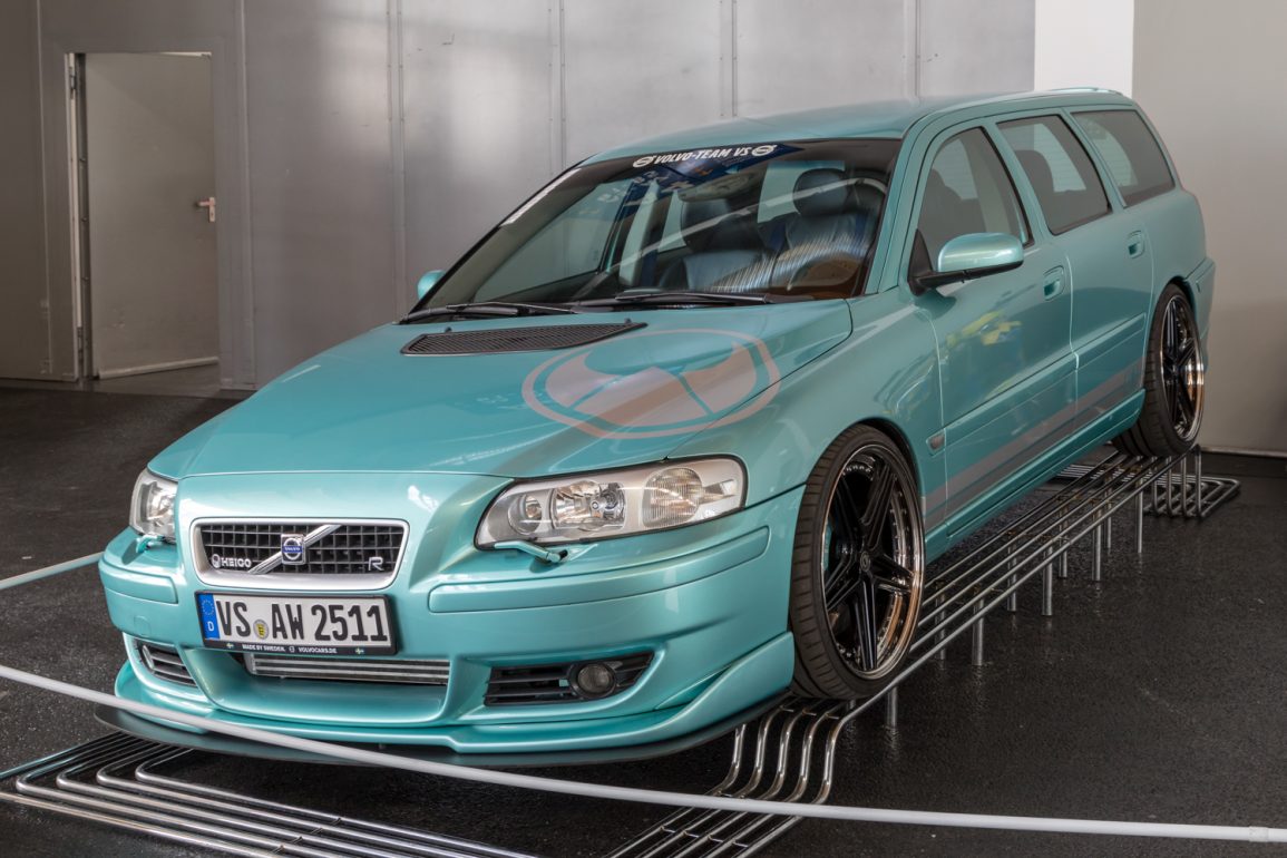 The Volvo V70R—Poise and Power