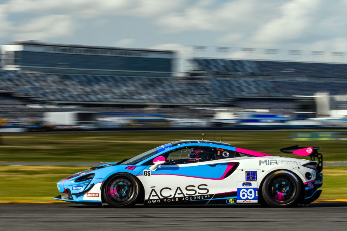 McLaren’s Artura GT4 makes impressive Daytona debut