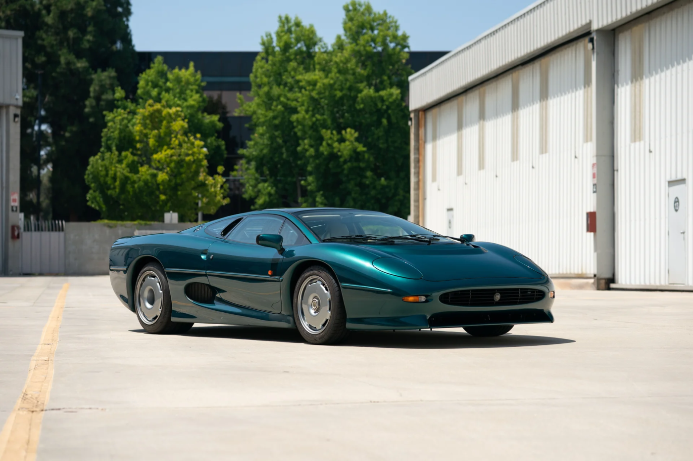 Car Of The Day: 1992 Jaguar XJ220