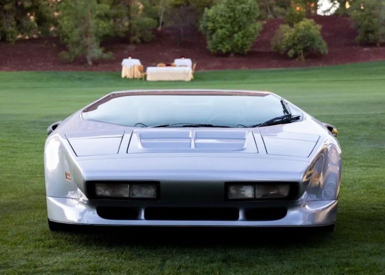 Car Of The Day: 1989 Vector W8