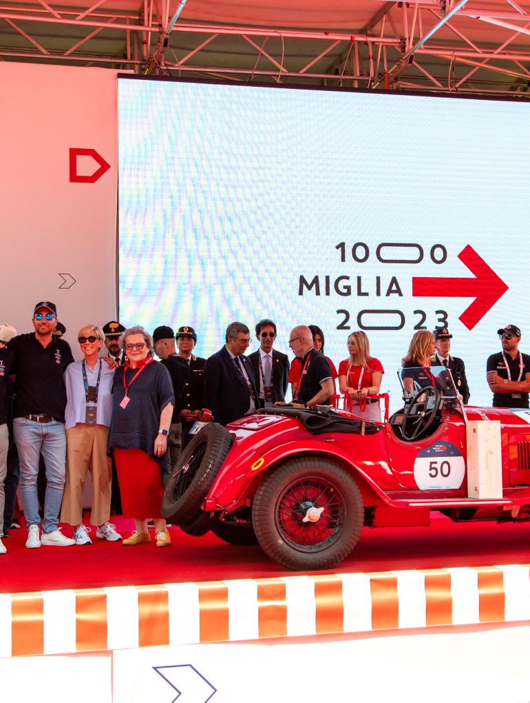 Classic Cars, Vintage Cars and Old Car News