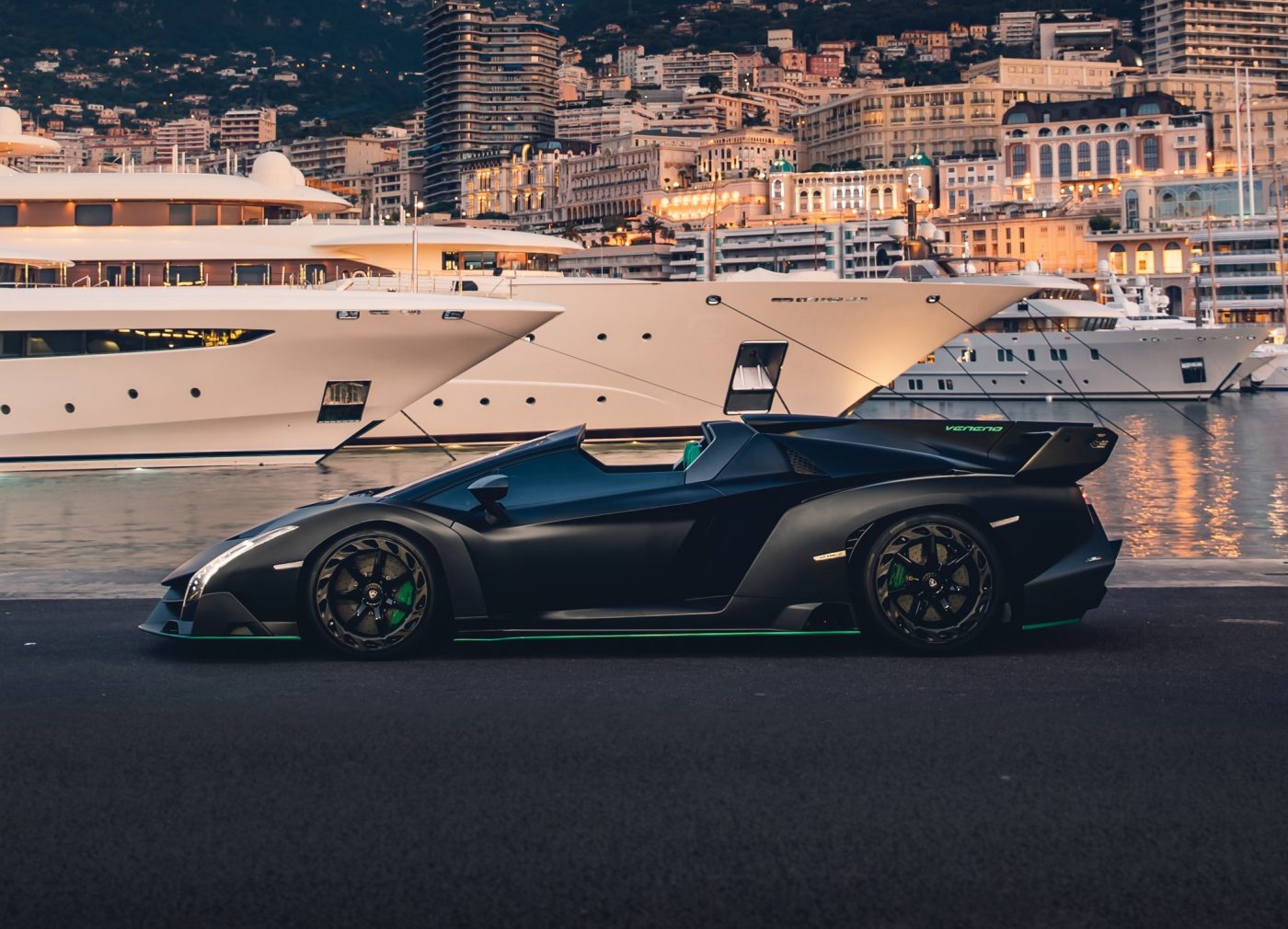 Car Of The Day: 2015 Lamborghini Veneno Roadster