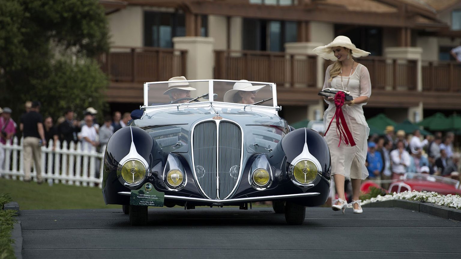 Peter and Merle Mullin receive the Lifetime Achievement Award