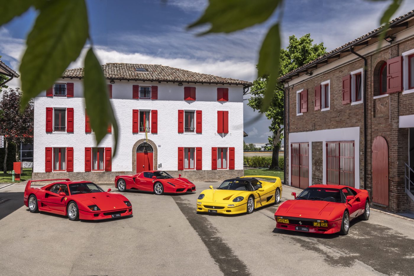 New Pirelli tires for Ferrari Supercars