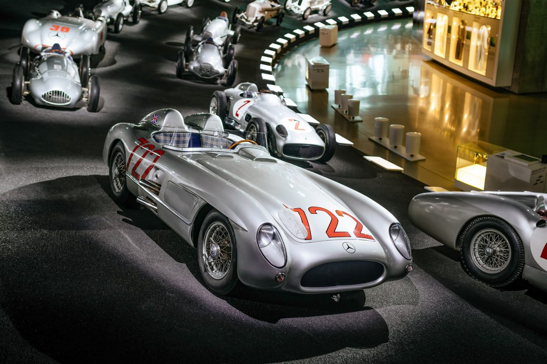 Mercedes-Benz 300 SLR racing sports car "722"
