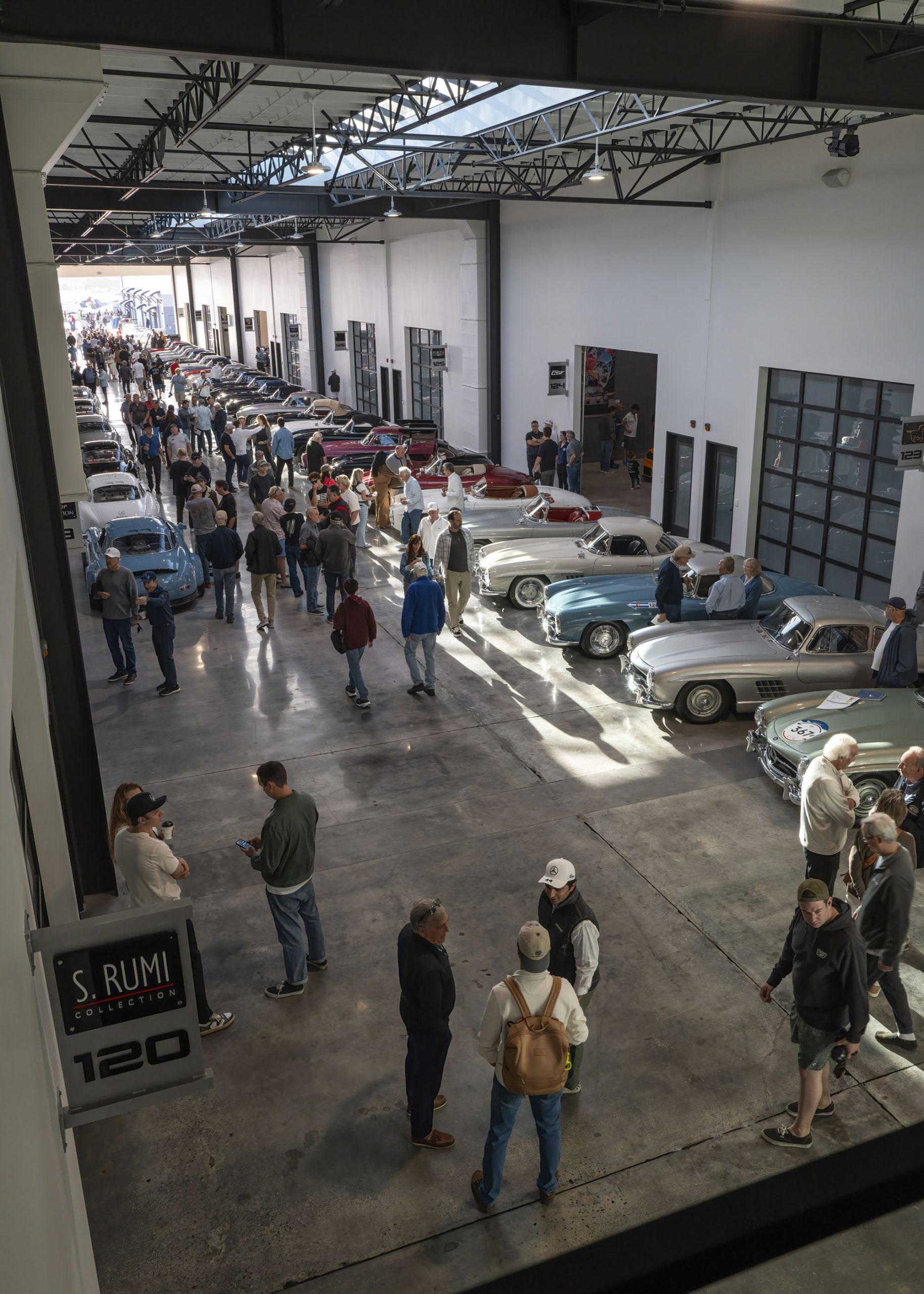 SCD Attends Record-Setting 300 SL Gathering at Finish Line Auto Club