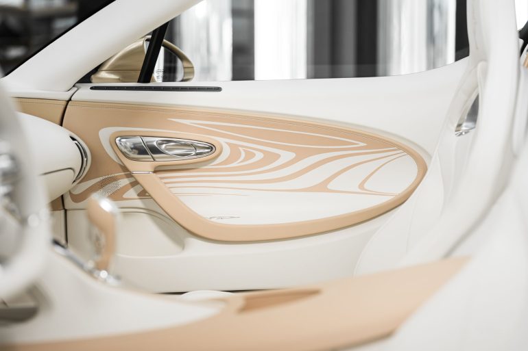 Bugatti W16 Mistral "Rare Pearl"